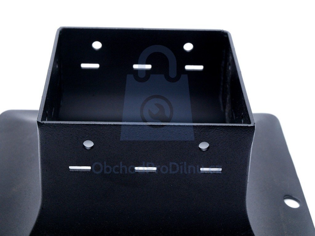 Kotevní botka trámu, kotvení dřevostavby, černě lakovaná